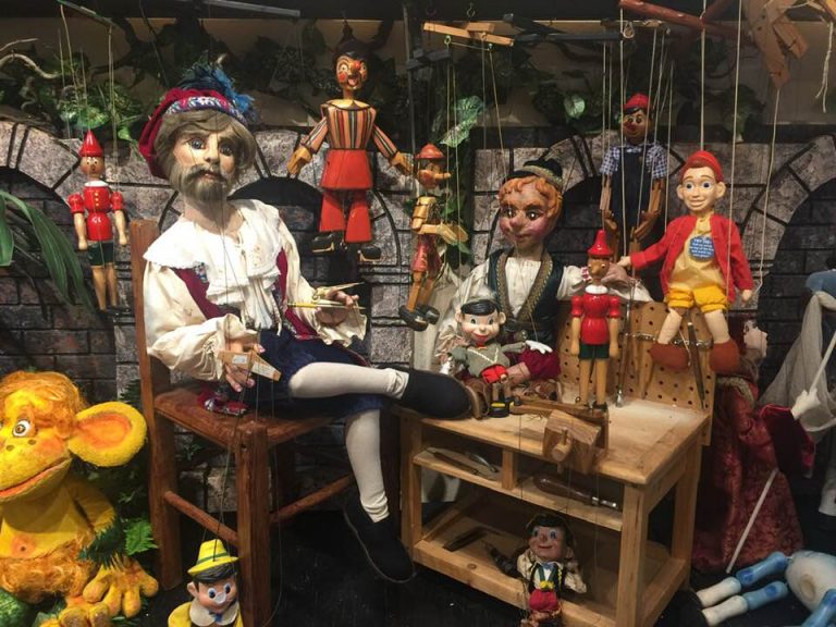 Current Exhibit - Portland Puppet Museum